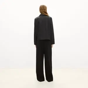 Theory Boxy Patch Pocket Jacket In Trench Cotton - Black