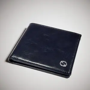 Gucci Bi-fold Wallet With Interlocking G Leather