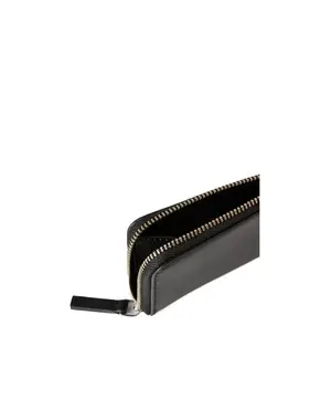 Marc Jacobs Leather Ziparound Wallet