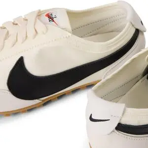 Nike Mixed-upper Running Shoes - White