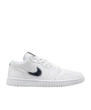 Nike Low Top Sneakers - No