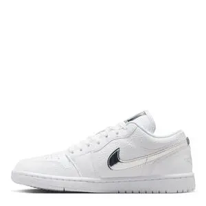 Nike Low Top Sneakers - No