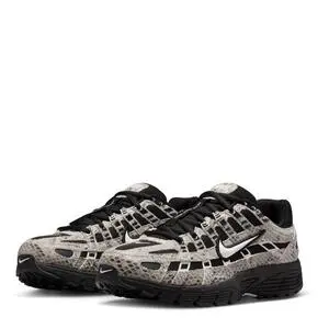 Nike Chunky Retrostyle Sneakers