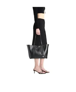 Jacquemus Solid Colour Shoulder Bags