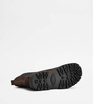 TOD'S Suede Chelsea Boots