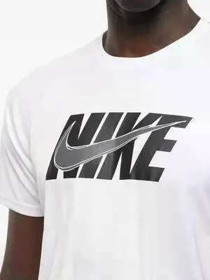 Nike Logo-print Raglan-sleeve T-shirt