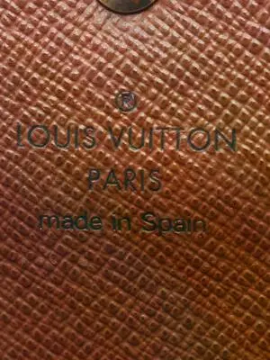 LOUIS VUITTON 2012 Sara Wallet