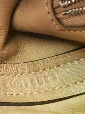 Hermès 2021 21 24/24 Tote Bag - Neutrals