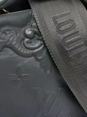 LOUIS VUITTON 2023 Cruiser Monogram Messenger Bag