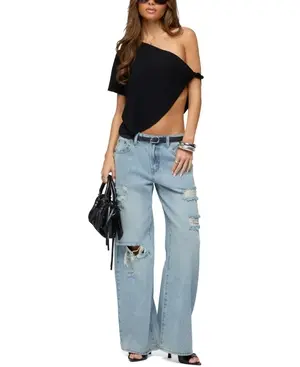 EDIKTED Asymmetric Twisted Off Shoulder Top