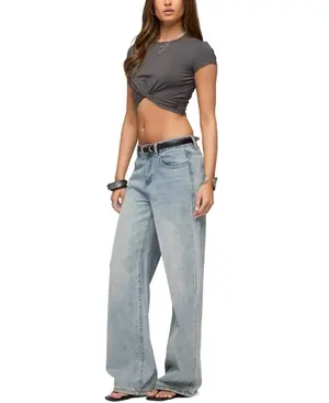 EDIKTED Sephey Twisted Cropped T-shirt