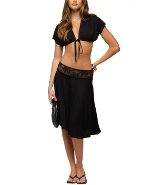 EDIKTED Kaylea Tie Front Backless Crop Top