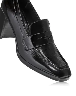 STUART WEITZMAN Vera Loafer Pumps