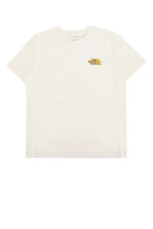 The North Face Teen B Outdoor Regular Graphic T-shirt - Cream