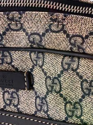 Gucci Front Zip Messenger Gg Coated Canvas Medium Crossbody Bag