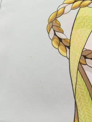 Hermès Carre 90 Frontaux Et Cocardes Scarf