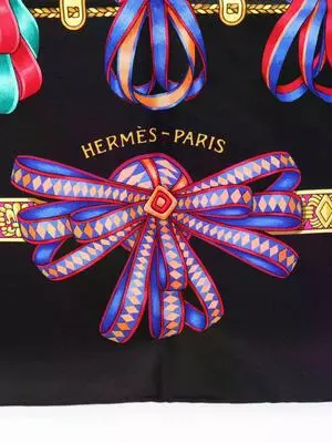 Hermès 2010s 90 Carré Les Rubans Du Cheval Scarf