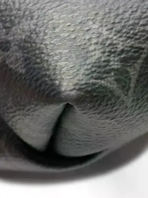 LOUIS VUITTON 2019 Apollo Monogram Eclipse Backpack