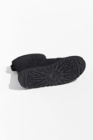 UGG Classic Mini Low Profile Boots - Black