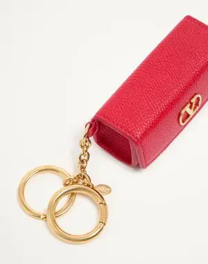 Valentino Garavani Vlogo Signature Charm In Grainy Calfskin - Rouge Pur