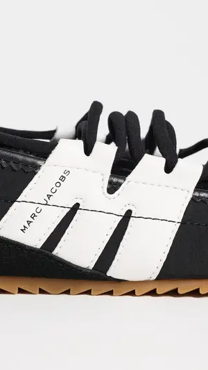 Marc Jacobs The 400 Bleeckerinas