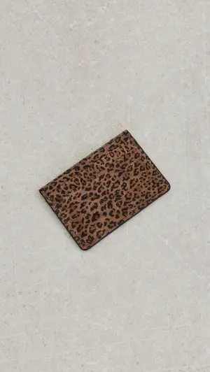 HUNTING SEASON The Card Holder