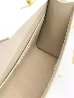 Saint Laurent Manhattan Shoulder Bag - Neutrals