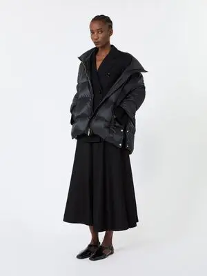 Max Mara Roomy Puffer Jacket In Water-repellent Plain-weave Fabric