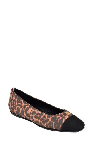 Tommy Hilfiger Bekim Faux Leather Flat Tan Multi/leopard