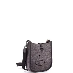Hermès Evelyne Bag Gen Iii Felt Tpm - Grey