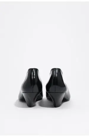Bimba Y Lola Leather Mid-heel Court Shoe