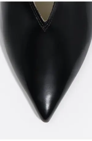 Bimba Y Lola Leather Mid-heel Court Shoe
