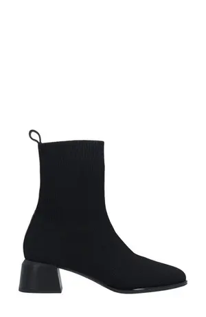 L'AMOUR DES PIEDS Nyvani Stretch Velvet Bootie - Black
