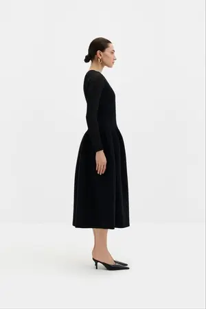 MALINA Elona Voluminous Knitted Midi Dress
