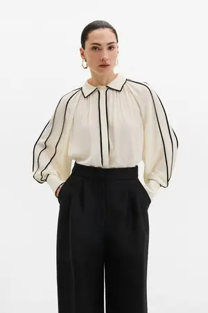 MALINA Bea Contrast Edge Chiffon Blouse