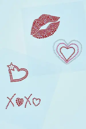 NEVER HAVE I EVER SHOP Kisses Rhinestone Tattoo Set
