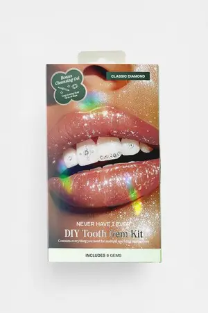 NEVER HAVE I EVER SHOP Classic Diamond Diy Tooth Gem Kit