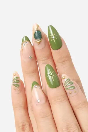 NEVER HAVE I EVER SHOP Butterfly Almond Press On Nails - Green