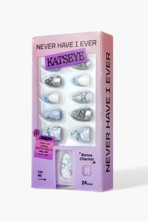 NEVER HAVE I EVER SHOP Katseye Bel Air Short Almond Press On Nails - Blue