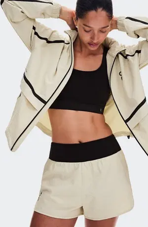 On Performance Volt Shorts