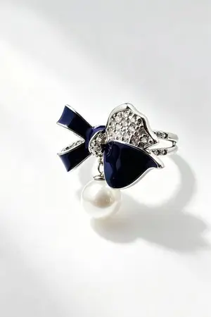 CLASSICHARMS Butterfly Pearl Drop Ring - Silver/blue
