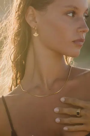 ATOLEA Fine Choker