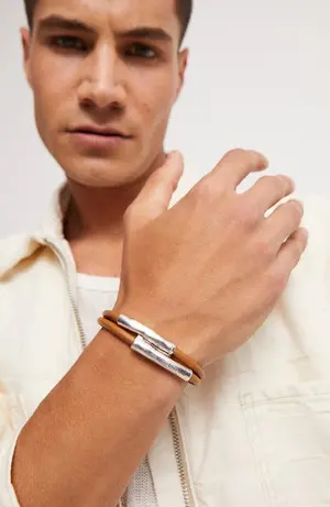 UNODE50 Camel Leather Bracelet With Details