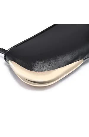 URBAN EXPRESSIONS Cooper Shoulder Bag