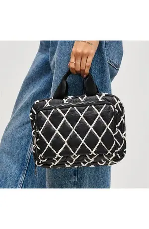 URBAN ESSENTIALS Maelis Travel Organizer