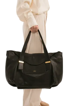ESTHERA 7am Leather Shoulder Bag