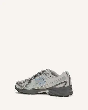 NEW BALANCE 740 Sneakers
