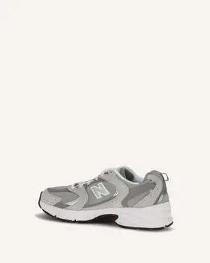 NEW BALANCE 530 Sneakers