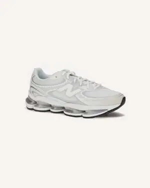 NEW BALANCE Abzorb 2000 Sneakers