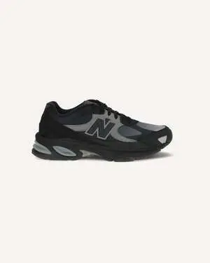 NEW BALANCE 2010 Sneakers